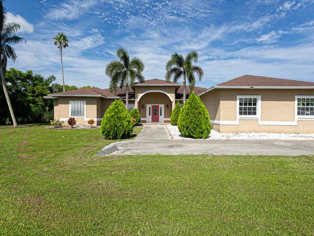 Luxury Villa for sale in Pahokee, United States