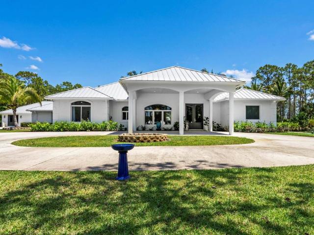 Luxury Villa for sale in Palm Beach Gardens, Florida