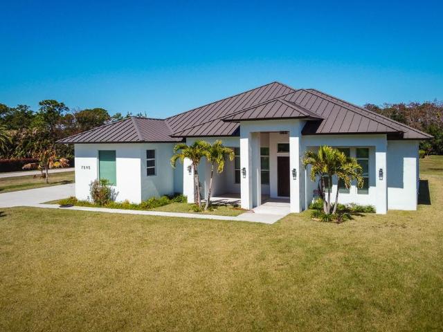 Luxury Villa for sale in Palm Beach Gardens, Florida