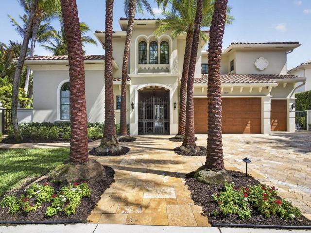Luxury Villa for sale in Palm Beach Gardens, Florida