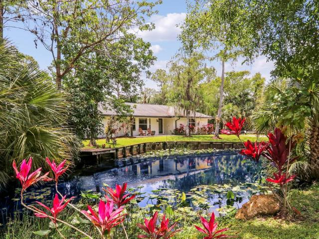 Luxury Villa for sale in Palm Beach Gardens, Florida