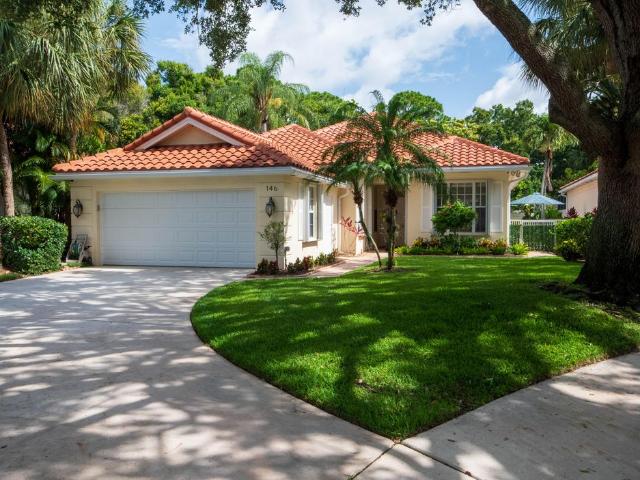 Luxury Villa for sale in Palm Beach Gardens, Florida