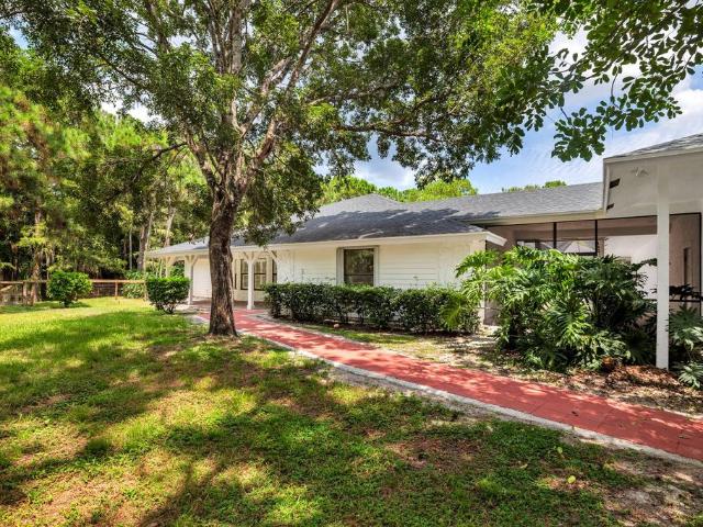 Luxury Villa for sale in Palm Beach Gardens, Florida