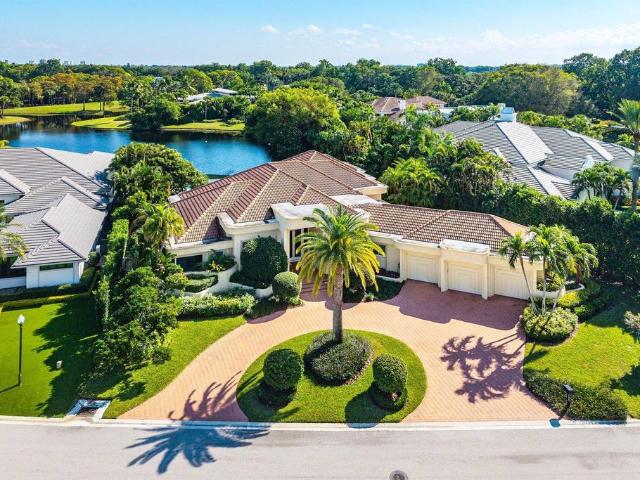 Luxury Villa for sale in Palm Beach Gardens, Florida