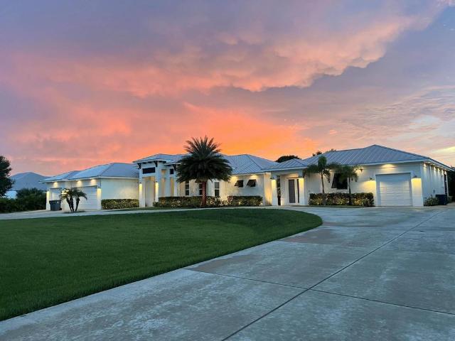 Luxury Villa for sale in Palm Beach Gardens, Florida