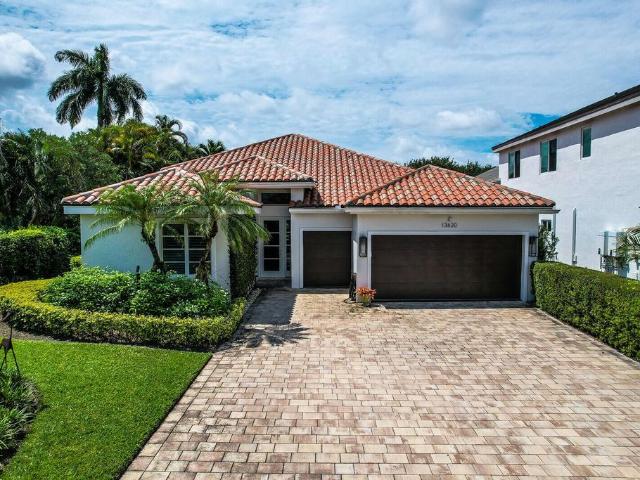 Luxury Villa for sale in Palm Beach Gardens, Florida