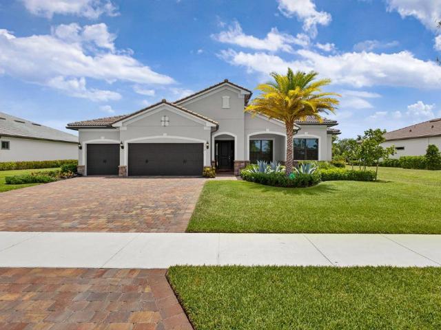 Luxury Villa for sale in Palm Beach Gardens, Florida
