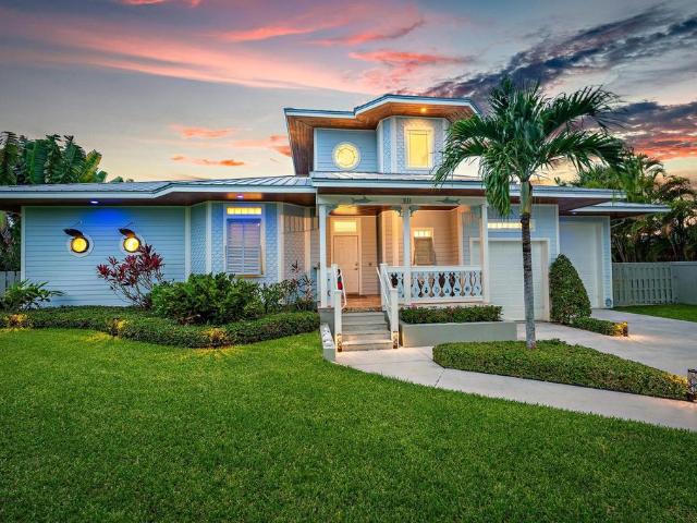 Luxury Villa for sale in Palm Beach Shores, Florida