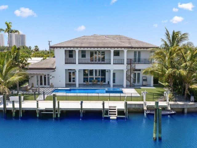 Luxury Villa for sale in Palm Beach Shores, Florida