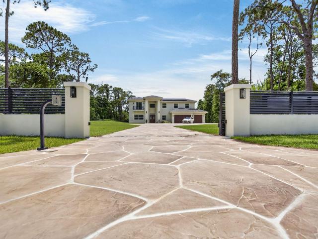 Luxury Villa for sale in Parkland, Florida