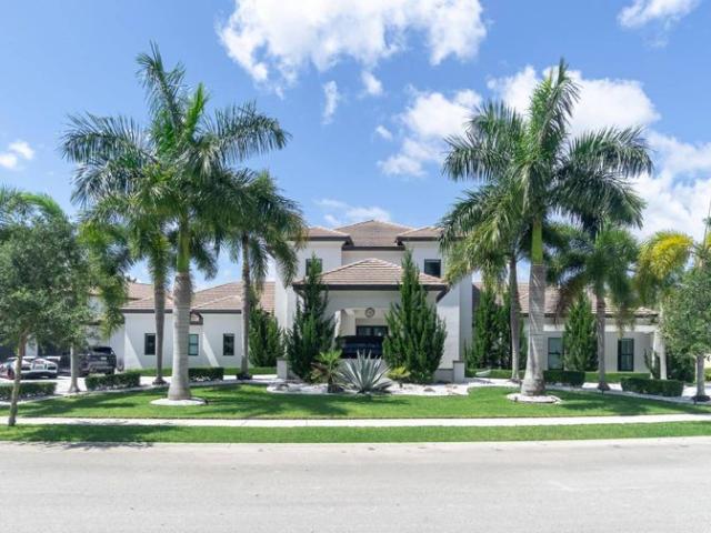 Luxury Villa for sale in Parkland, Florida