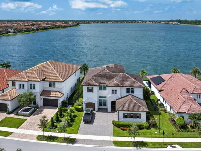 Luxury Villa for sale in Parkland, United States