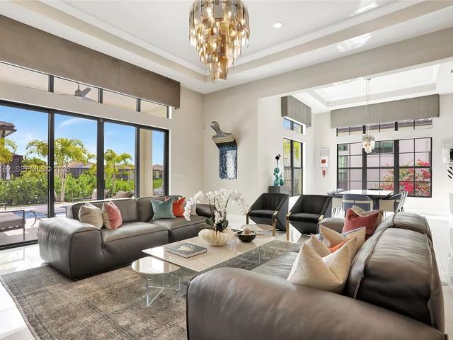 Luxury Villa for sale in Parkland, United States