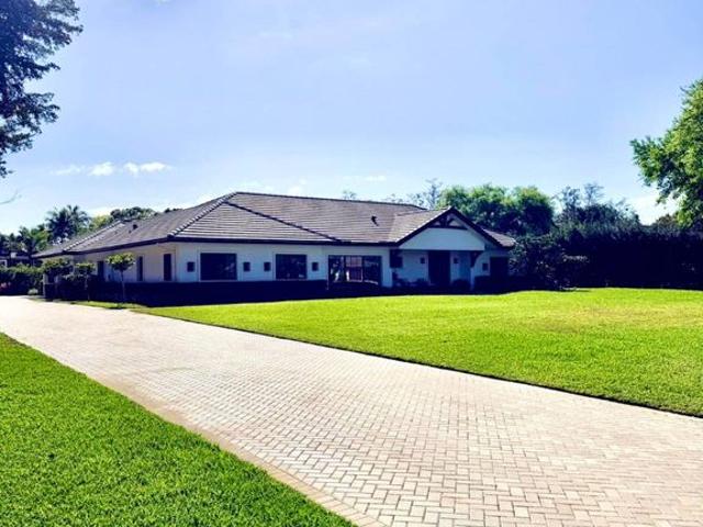 Luxury Villa for sale in Parkland, United States