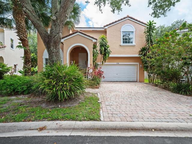 Luxury Villa for sale in Pembroke Pines, Florida
