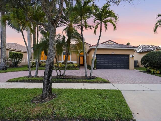Luxury Villa for sale in Pembroke Pines, Florida