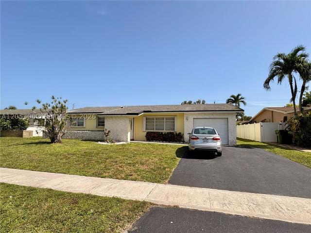 Luxury Villa for sale in Pembroke Pines, Florida