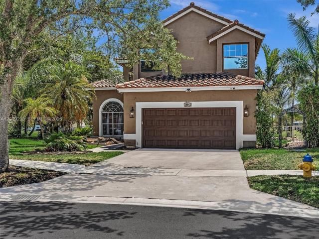 Luxury Villa for sale in Pembroke Pines, Florida