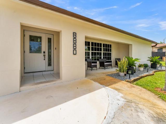 Luxury Villa for sale in Pembroke Pines, Florida