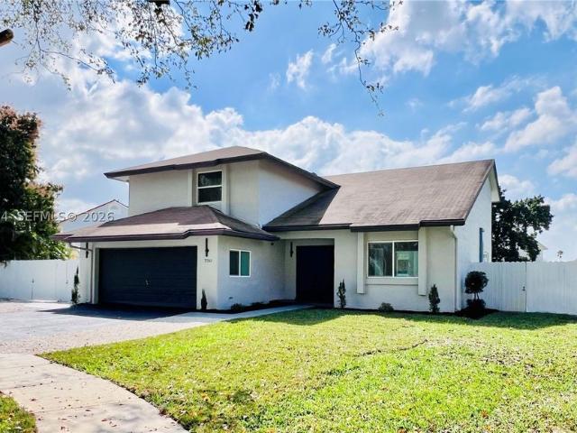 Luxury Villa for sale in Pembroke Pines, Florida