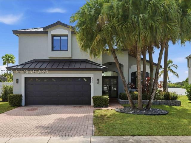 Luxury Villa for sale in Pembroke Pines, Florida