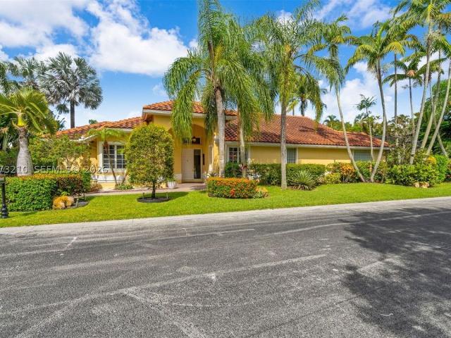 Luxury Villa for sale in Pembroke Pines, Florida