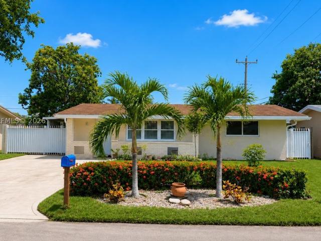 Luxury Villa for sale in Pembroke Pines, Florida