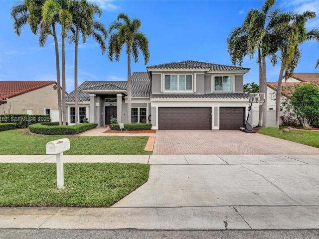 Luxury Villa for sale in Pembroke Pines, Florida