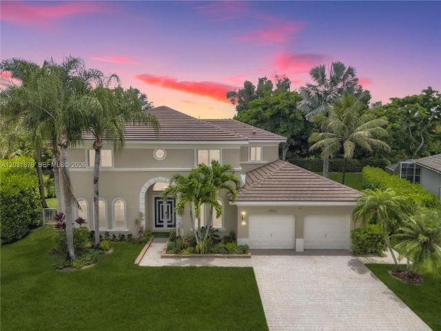Luxury Villa for sale in Pembroke Pines, Florida