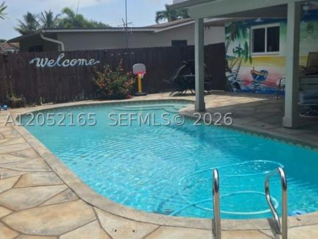Luxury Villa for sale in Pembroke Pines, Florida