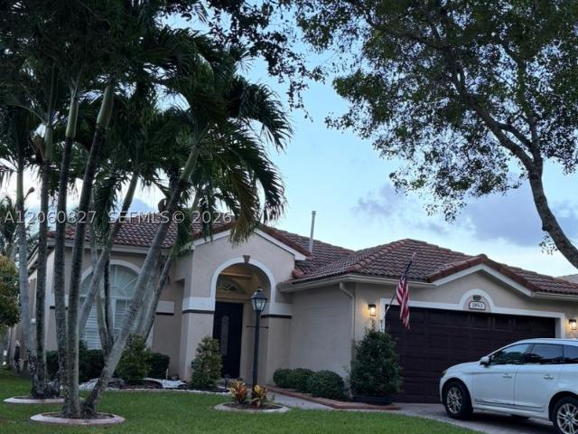 Luxury Villa for sale in Pembroke Pines, Florida