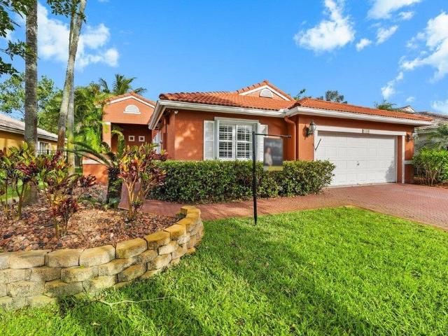 Luxury Villa for sale in Pembroke Pines, Florida