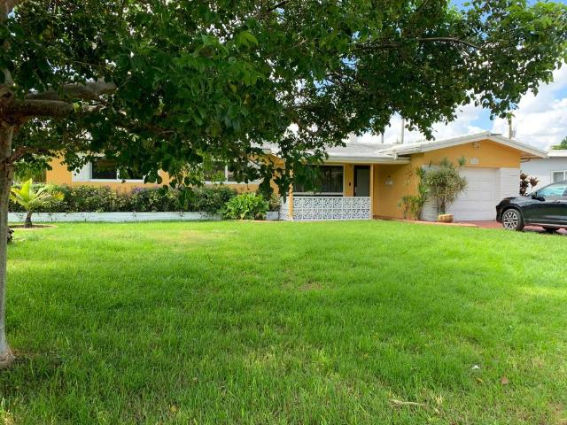 Luxury Villa for sale in Pembroke Pines, Florida