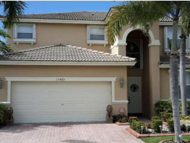 Luxury Villa for sale in Pembroke Pines, Florida