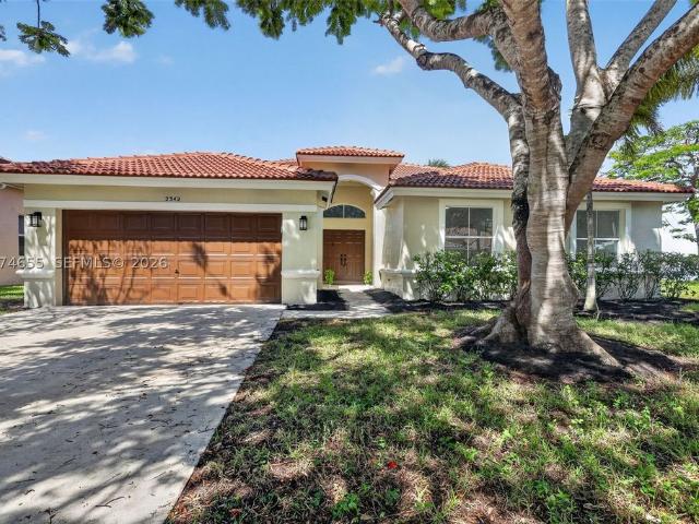 Luxury Villa for sale in Pembroke Pines, Florida