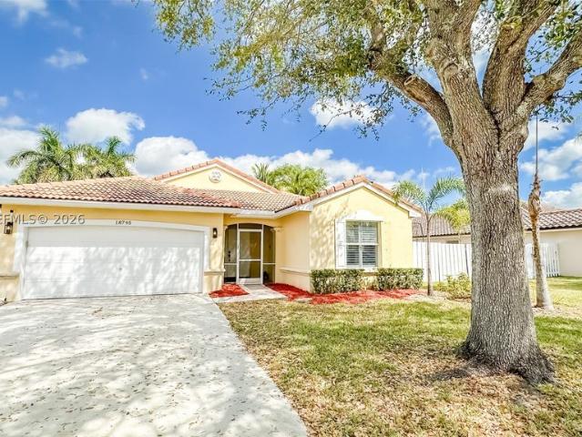 Luxury Villa for sale in Pembroke Pines, Florida