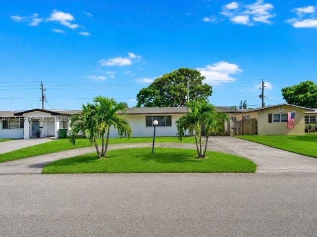 Luxury Villa for sale in Pembroke Pines, United States