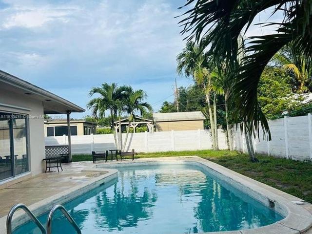 Luxury Villa for sale in Pembroke Pines, United States