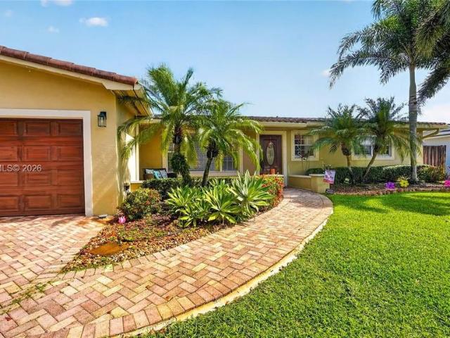 Luxury Villa for sale in Pembroke Pines, United States