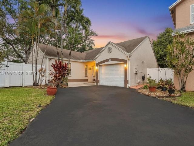 Luxury Villa for sale in Pembroke Pines, United States