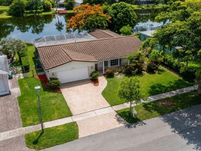 Luxury Villa for sale in Pembroke Pines, United States