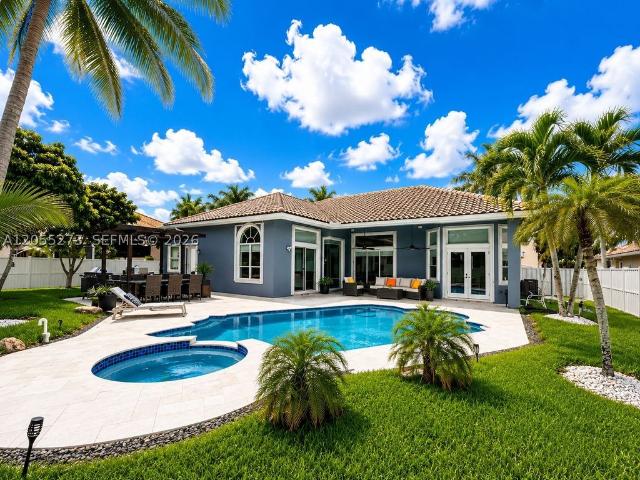 Luxury Villa for sale in Pembroke Pines, United States