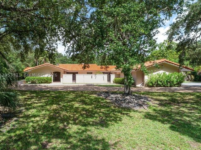 Luxury Villa for sale in Pinecrest, Florida