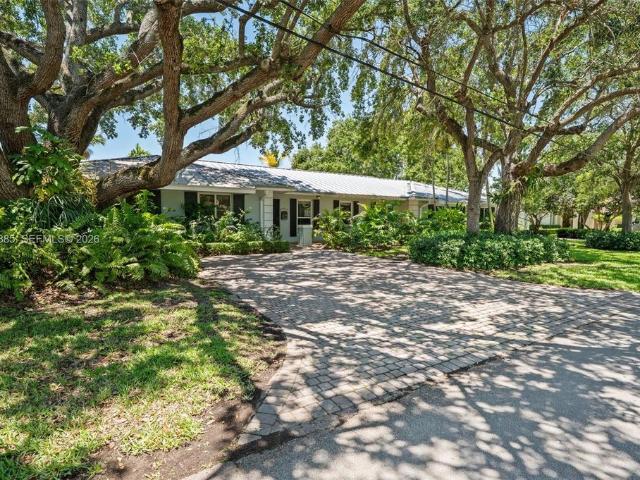 Luxury Villa for sale in Pinecrest, Florida