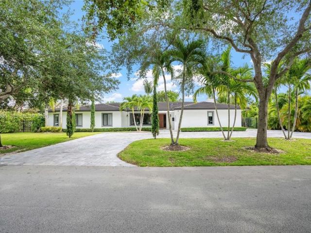 Luxury Villa for sale in Pinecrest, United States