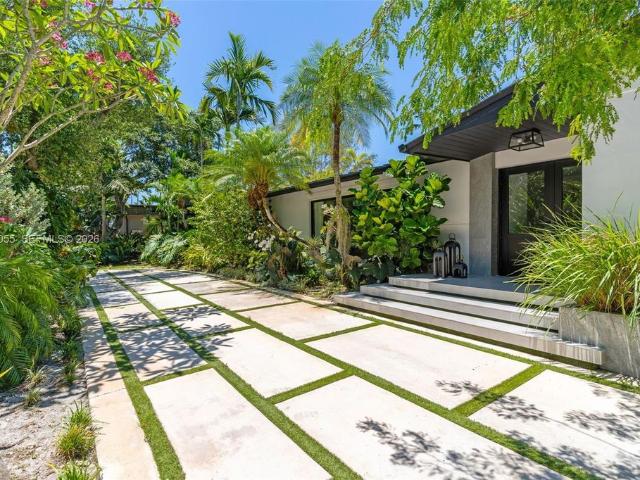 Luxury Villa for sale in Pinecrest, United States