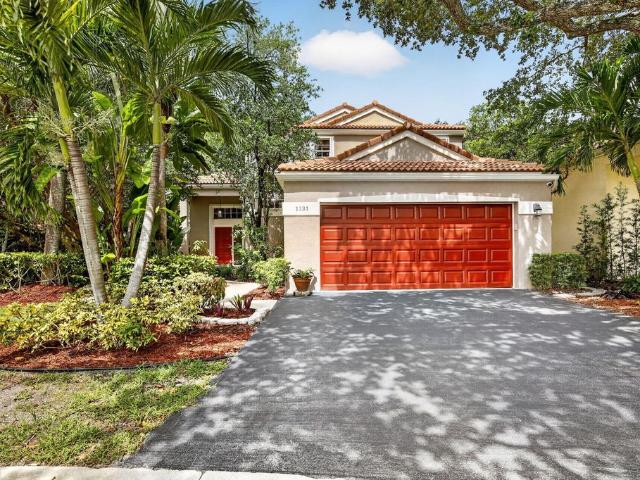 Luxury Villa for sale in Plantation, Florida