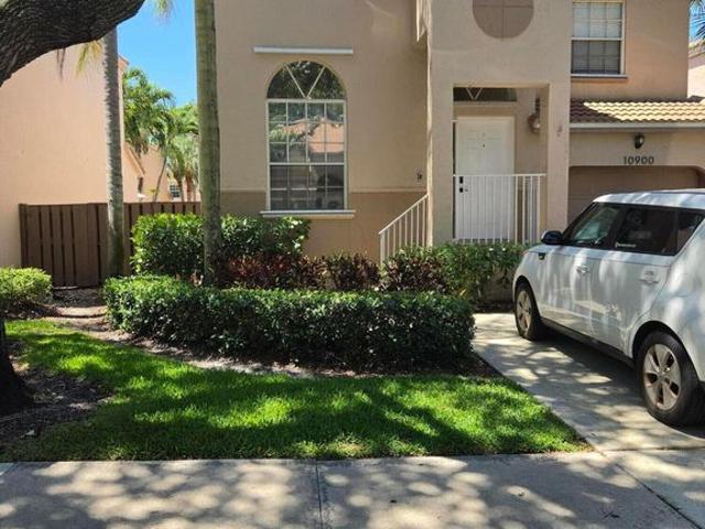 Luxury Villa for sale in Plantation, Florida