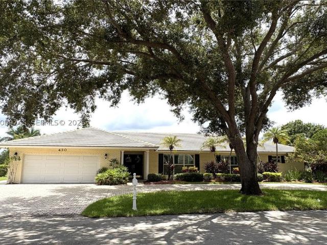 Luxury Villa for sale in Plantation, Florida
