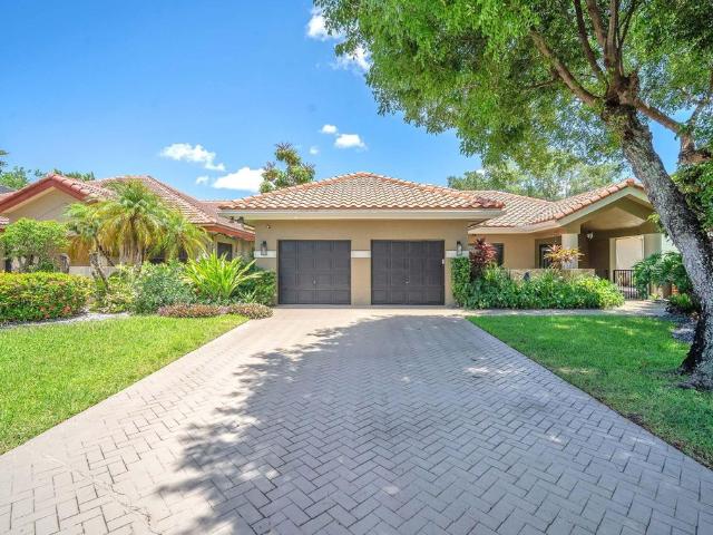 Luxury Villa for sale in Plantation, Florida